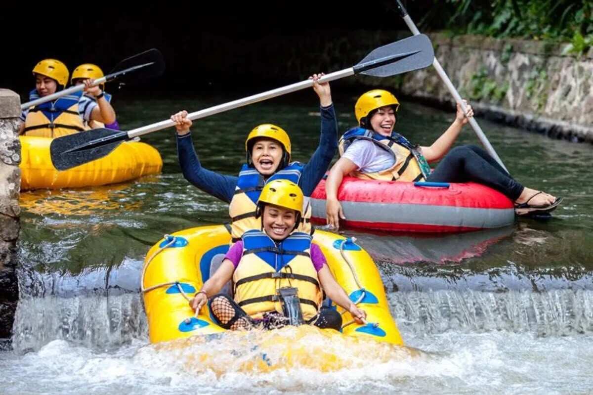 Lazy River Penarungan Tubing Adventure | SatuSatu